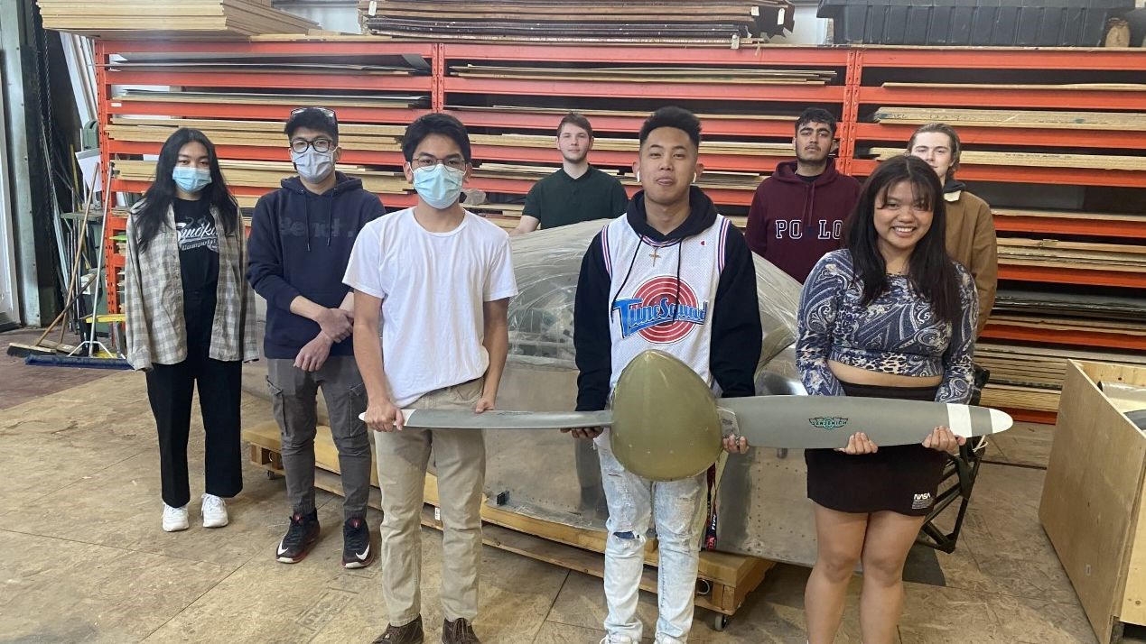 Tec Voc High School receives RV6 Aircraft